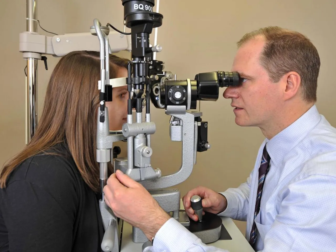 Dr. Paul Gilbertson | Independent Optometrist | Eye Recommend